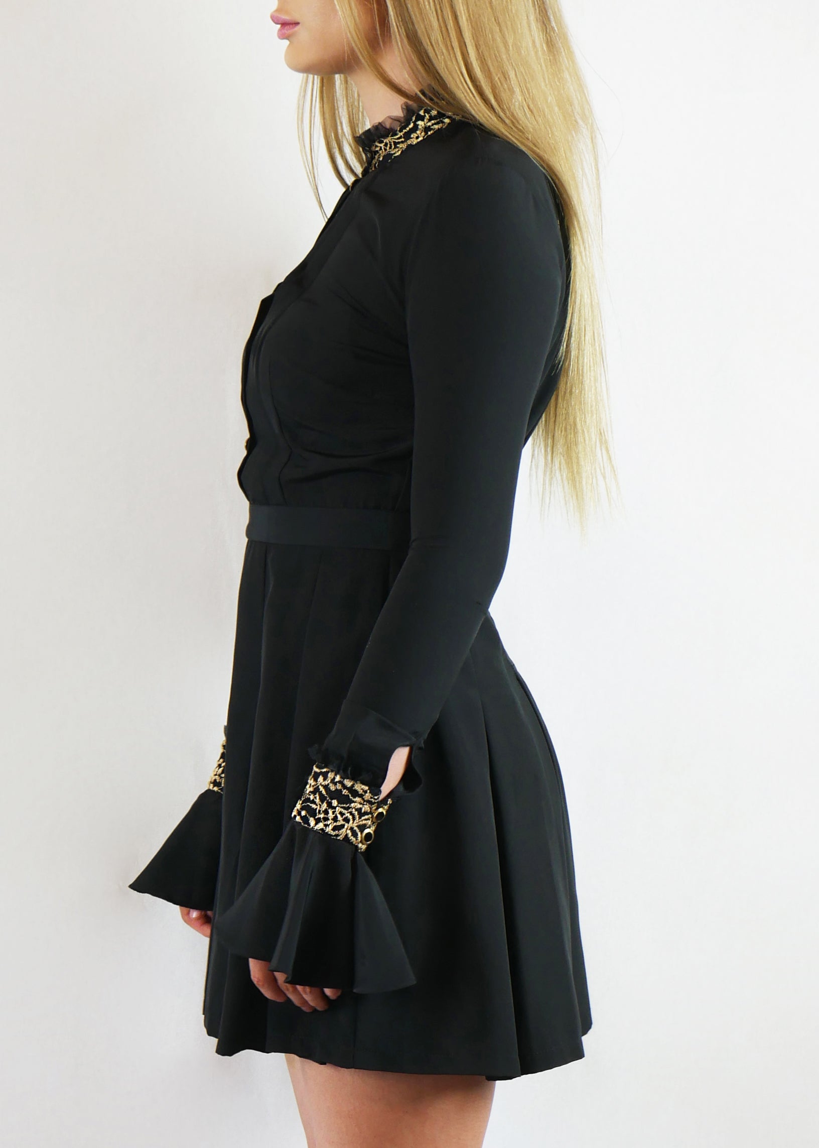 Clara Dress – Dark Thorn Clothing